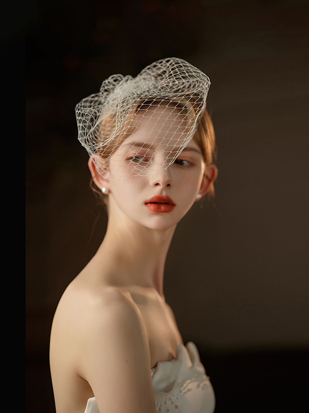 Simple White Mesh Veil – BABARONI